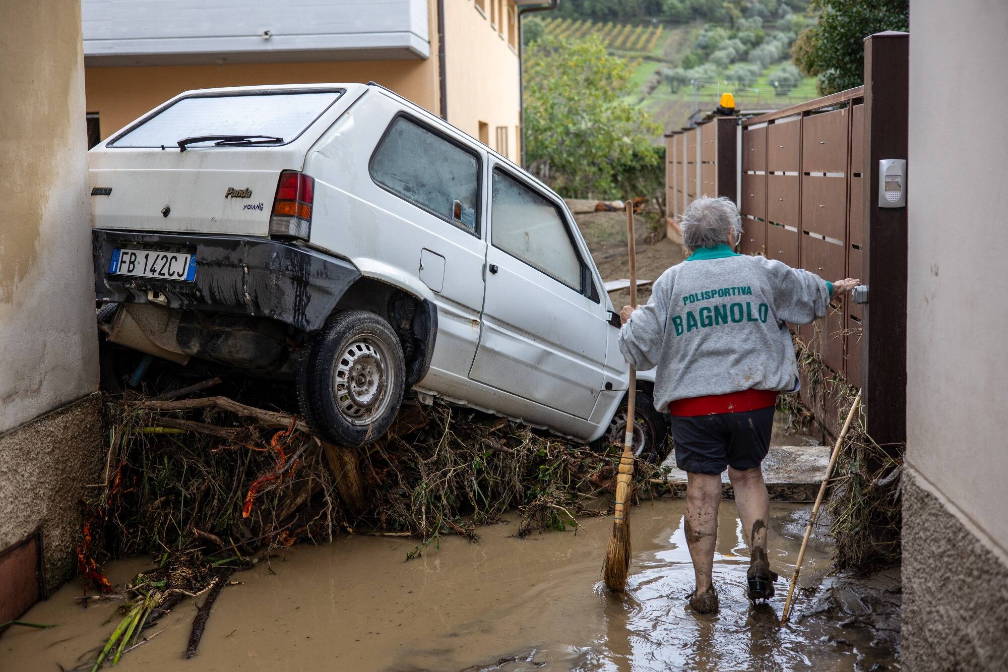 Le Passage De La Tempête Ciaran Sur Litalie A Fait Six Morts En