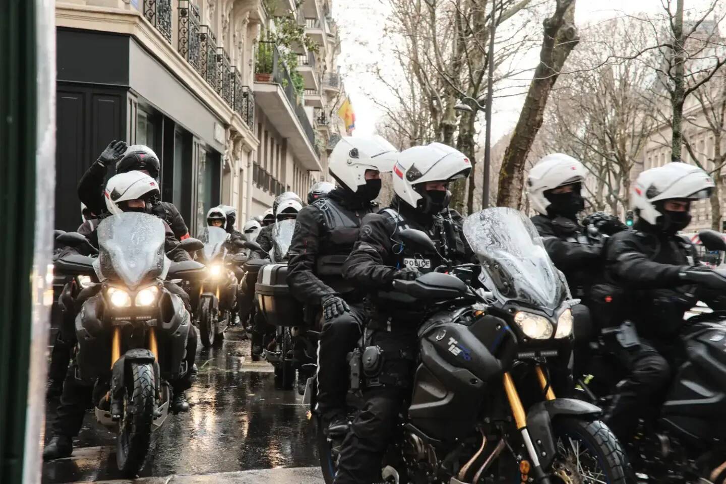Quest Ce Que Les Brav M Ces Policiers à Moto Dont Les élus Lfi