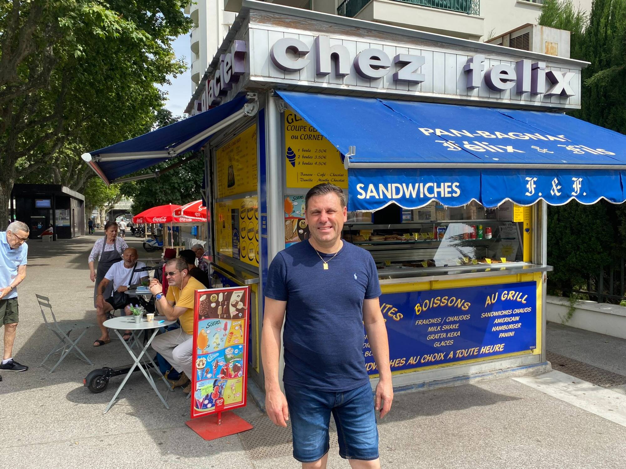 Dernier jour ce mardi pour déguster un pan-bagnat du kiosque Chez Félix ...