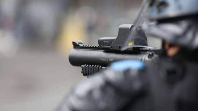 Amnesty France lance une campagne contre les armes à létalité réduite ...