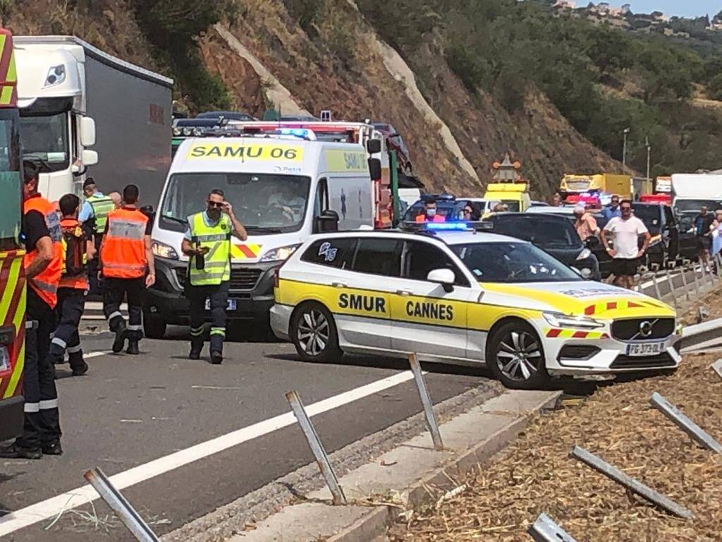 Un mort et deux personnes en urgence absolue après l'accident sur l'A8 ...