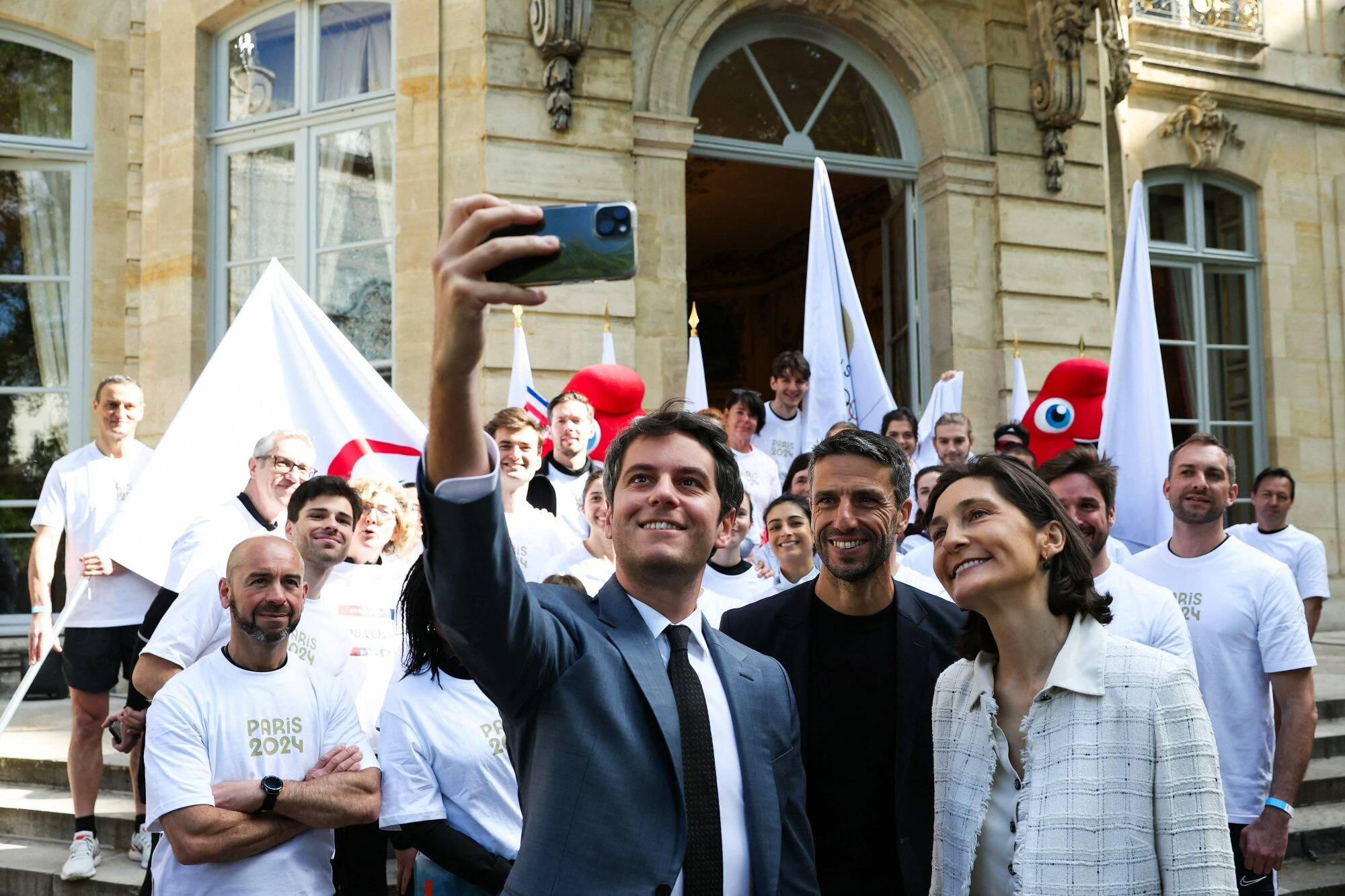 Les JO de Paris sont l'occasion de "partager les valeurs" de la France ...