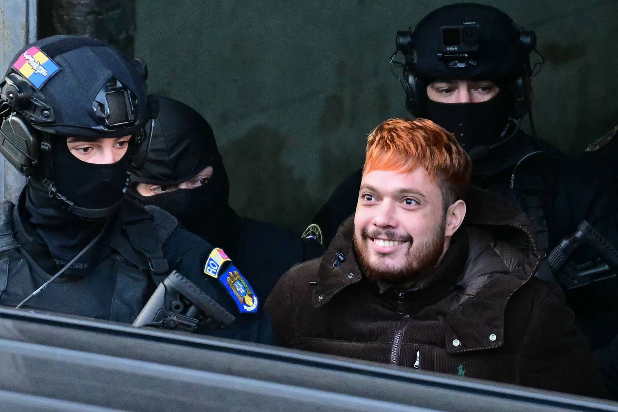 Palpations, organisation...Un surveillant pénitentiaire raconte les ...