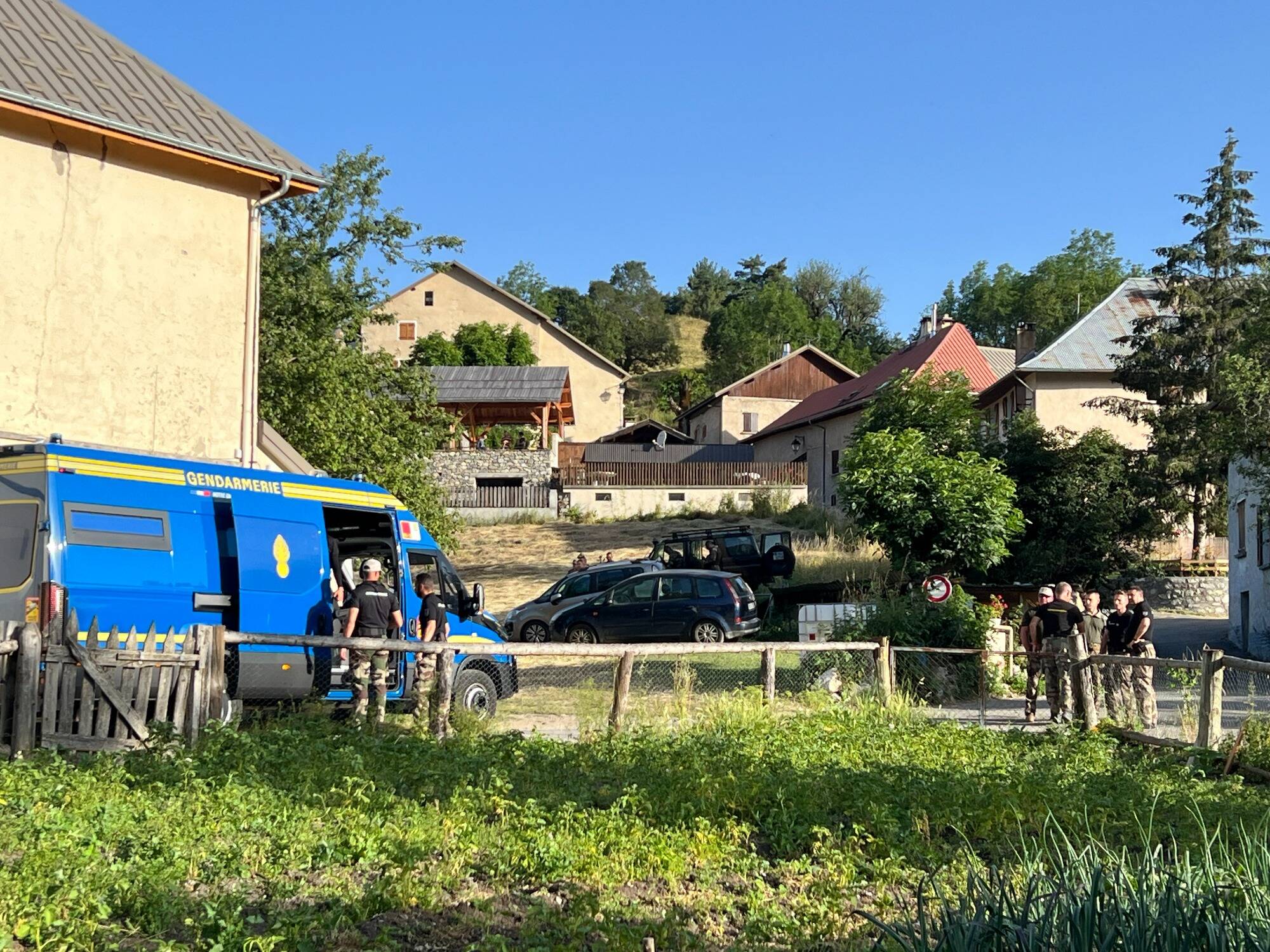Disparition du petit Emile: le sang retrouvé sur la carrosserie d'une ...