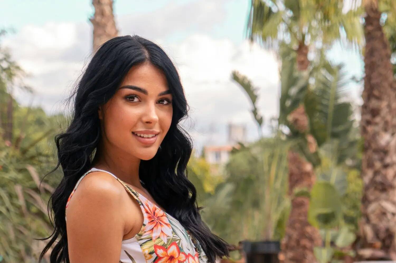 Élue Miss Provence 2021 vendredi soir, Eva Navarro, 19 ans, sera-t-elle ...