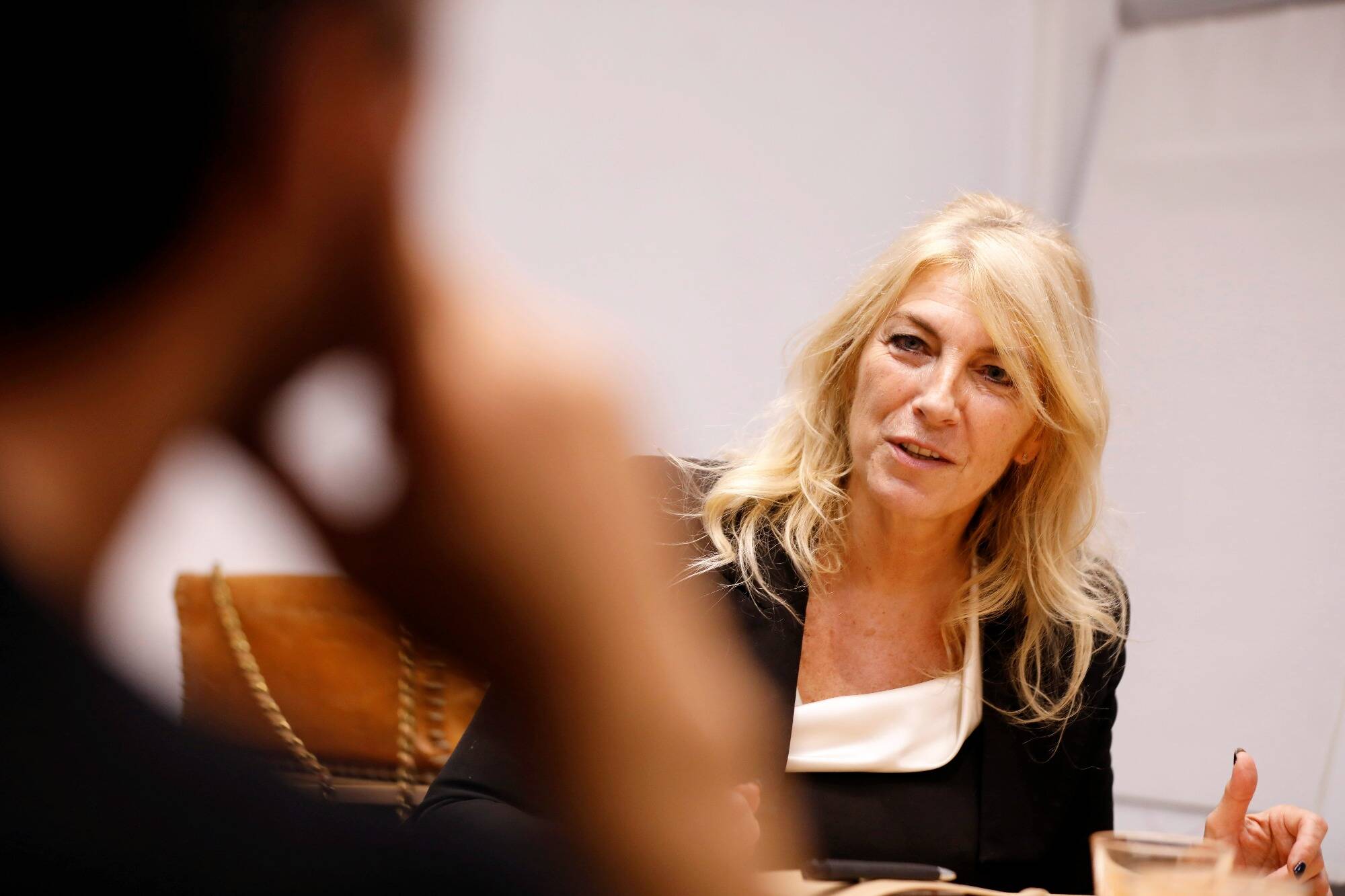 La présidente d'IBM France face aux citoyens à Nice - Monaco-Matin