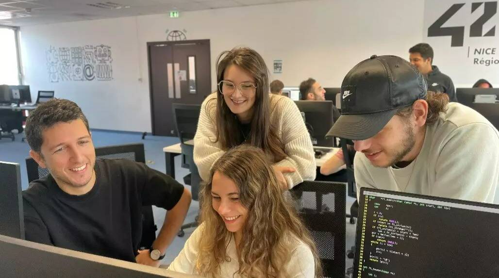 Il reste des places à 42 Nice, l'école de codage gratuite qui sera ...