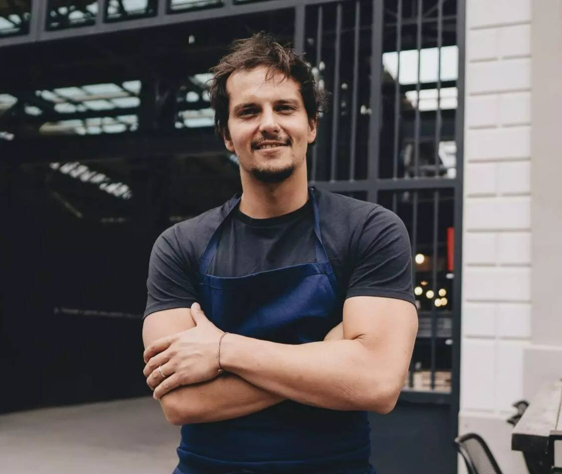 Le chef colombien ultra médiatique Juan Arbelaez installe sa cuisine ...