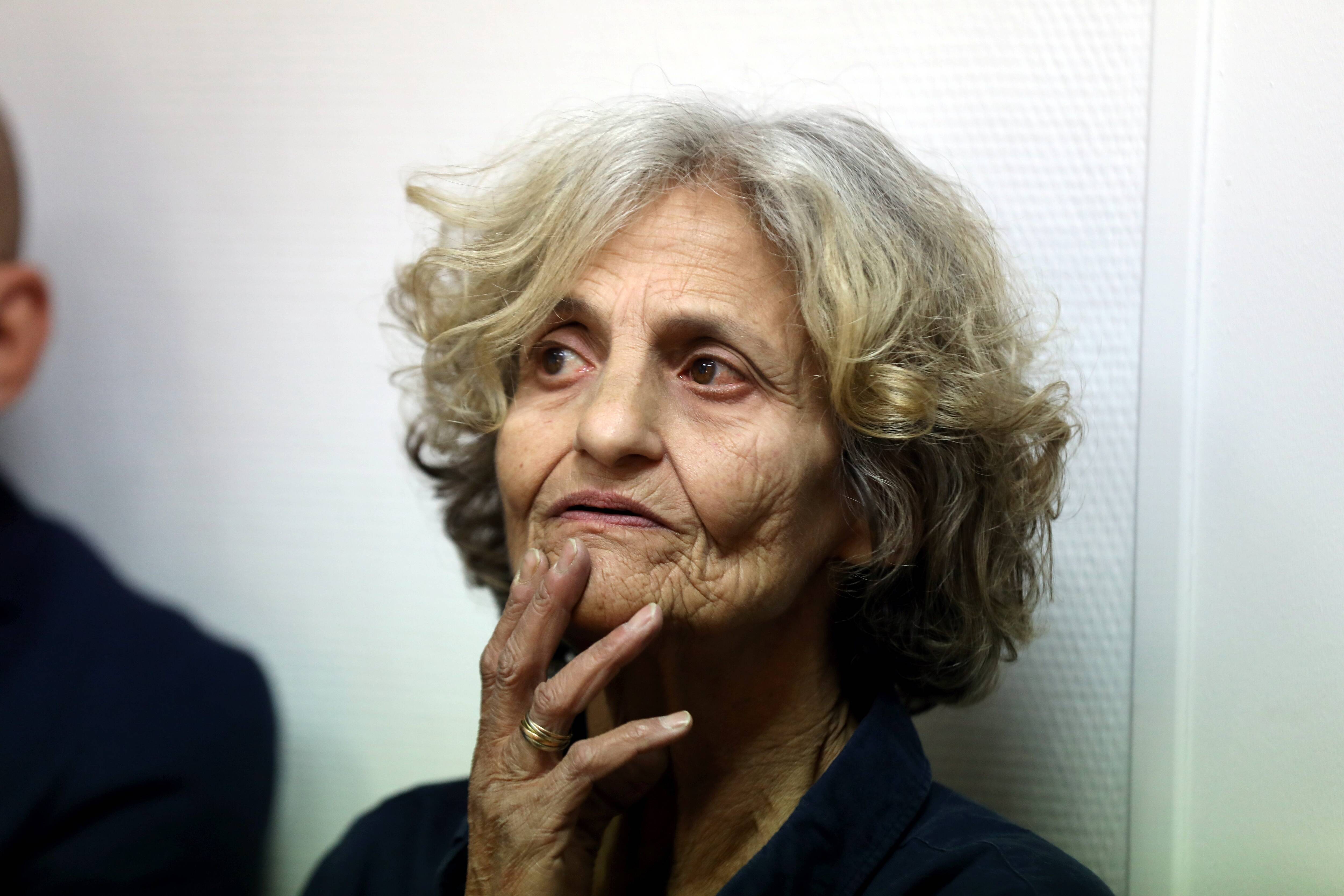 "J'ai survécu mais ça n'a pas été un long fleuve tranquille": cette ...