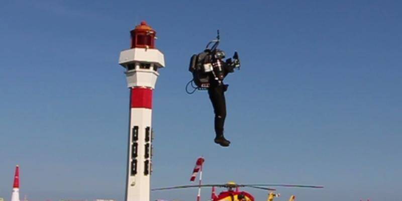 VIDEO. RedBull Air Race: voici les Jet Pack Men, ces hommes qui volent ...