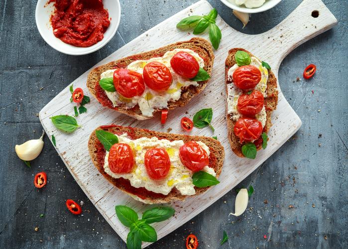 LA RECETTE DU JOUR. Toasts tomate, ricotta et basilic - Nice-Matin