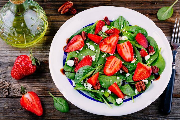 LA RECETTE DU JOUR. Salade d'épinard au chèvre et aux fraises - Nice-Matin