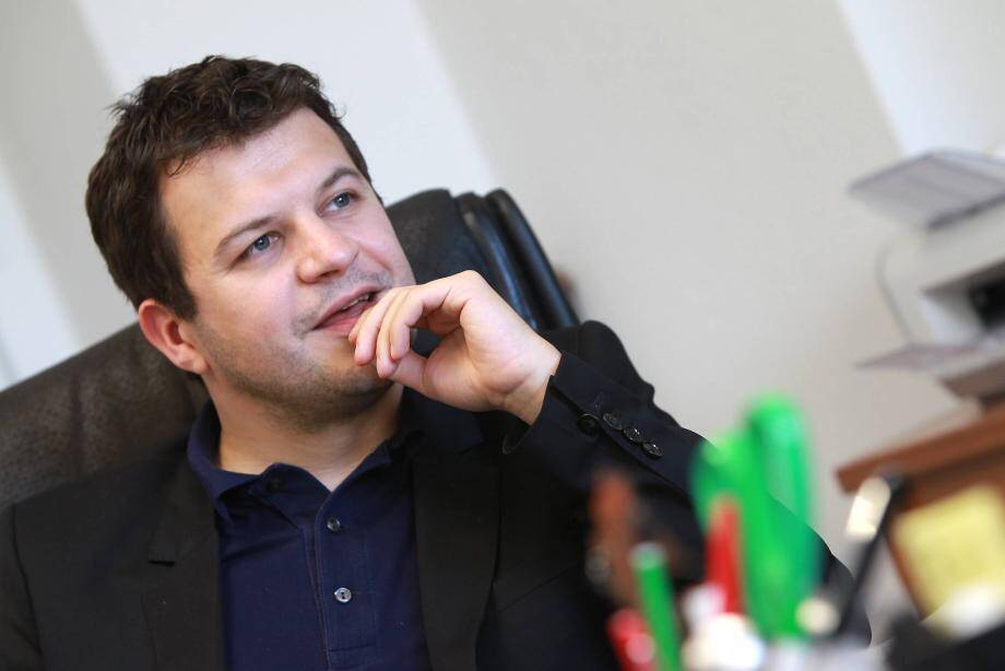 On vous explique en 3 points le succès de l'Antibois Guillaume Musso ...