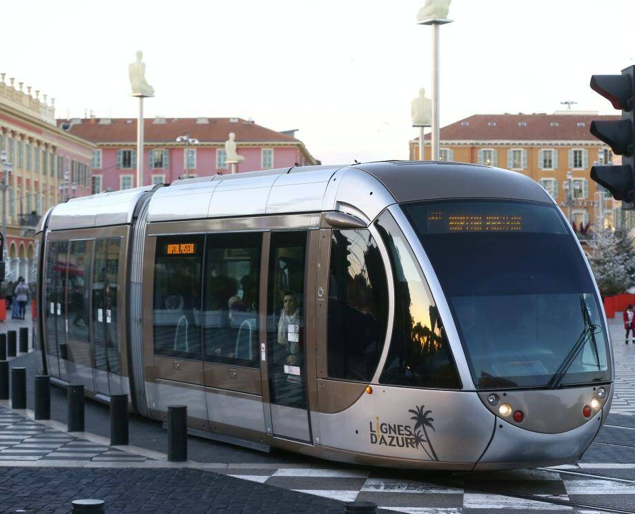 Les lignes 1 et 2 du tramway renforcées dès ce week-end à Nice - Nice-Matin