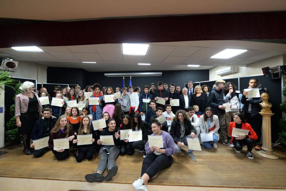 104 collégiens d’Emile-Roux ont reçu leur diplôme du brevet - Nice-Matin