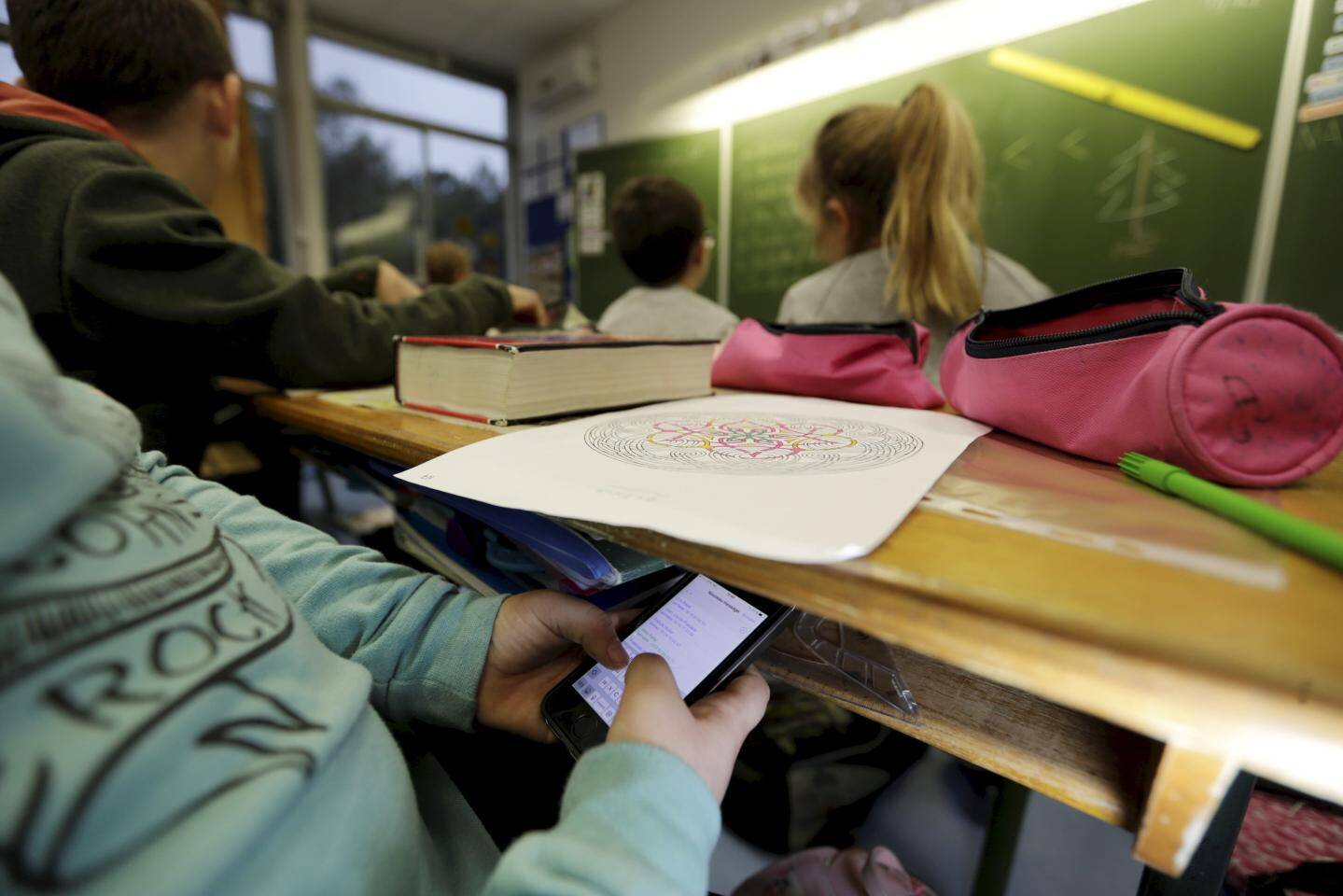Portables à Lécole Dans Lest Var Nous éduquons Déjà Les Jeunes