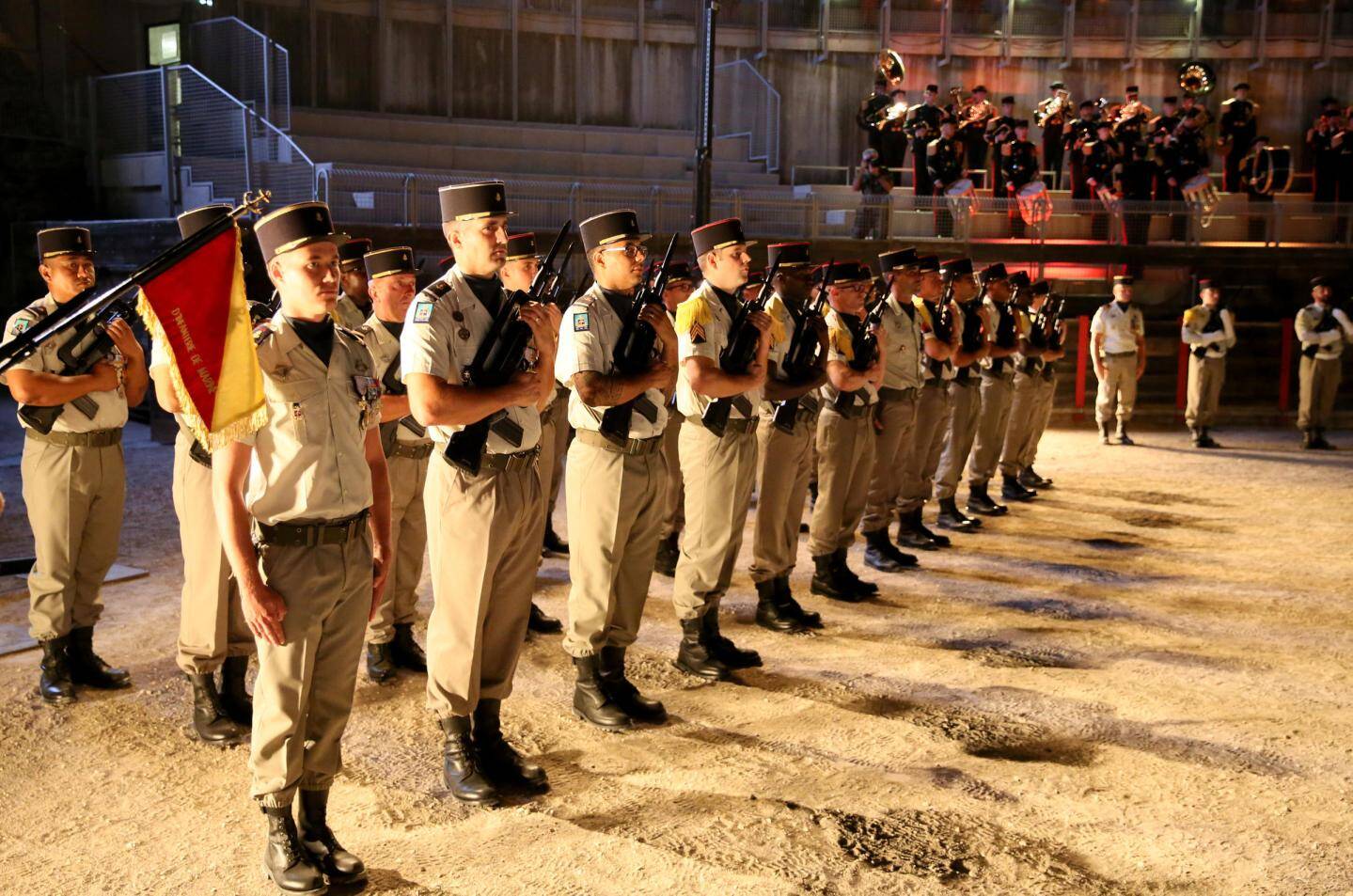 Photos Le Premier Ministre Edouard Philippe Rend Hommage Aux Troupes