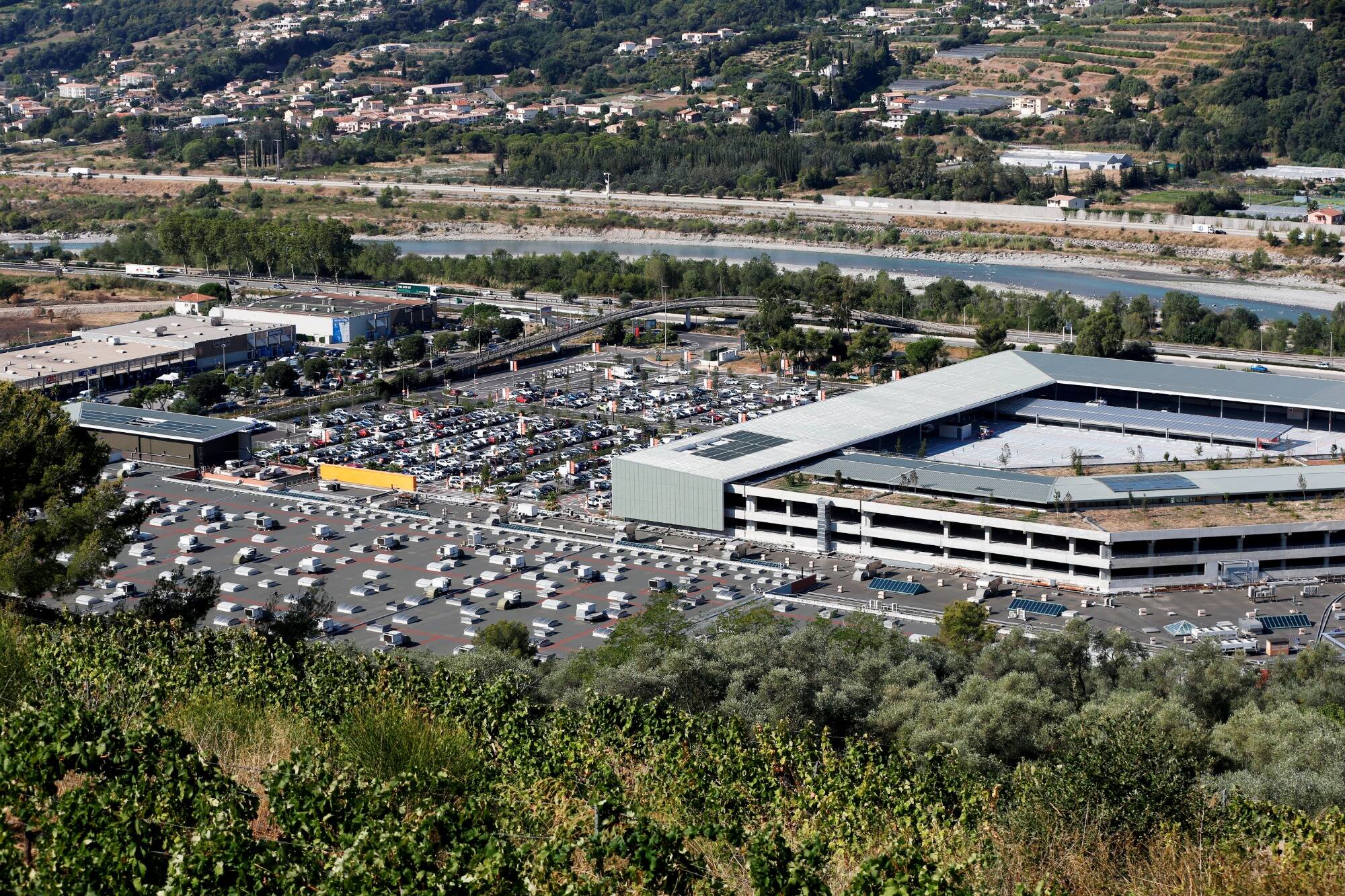 Carrefour Lingosti re Et Cap 3000 Annoncent La Fin Du Pass Sanitaire carrefour-lingosti-re-et-cap-3000-annoncent-la-fin-du-pass-sanitaire