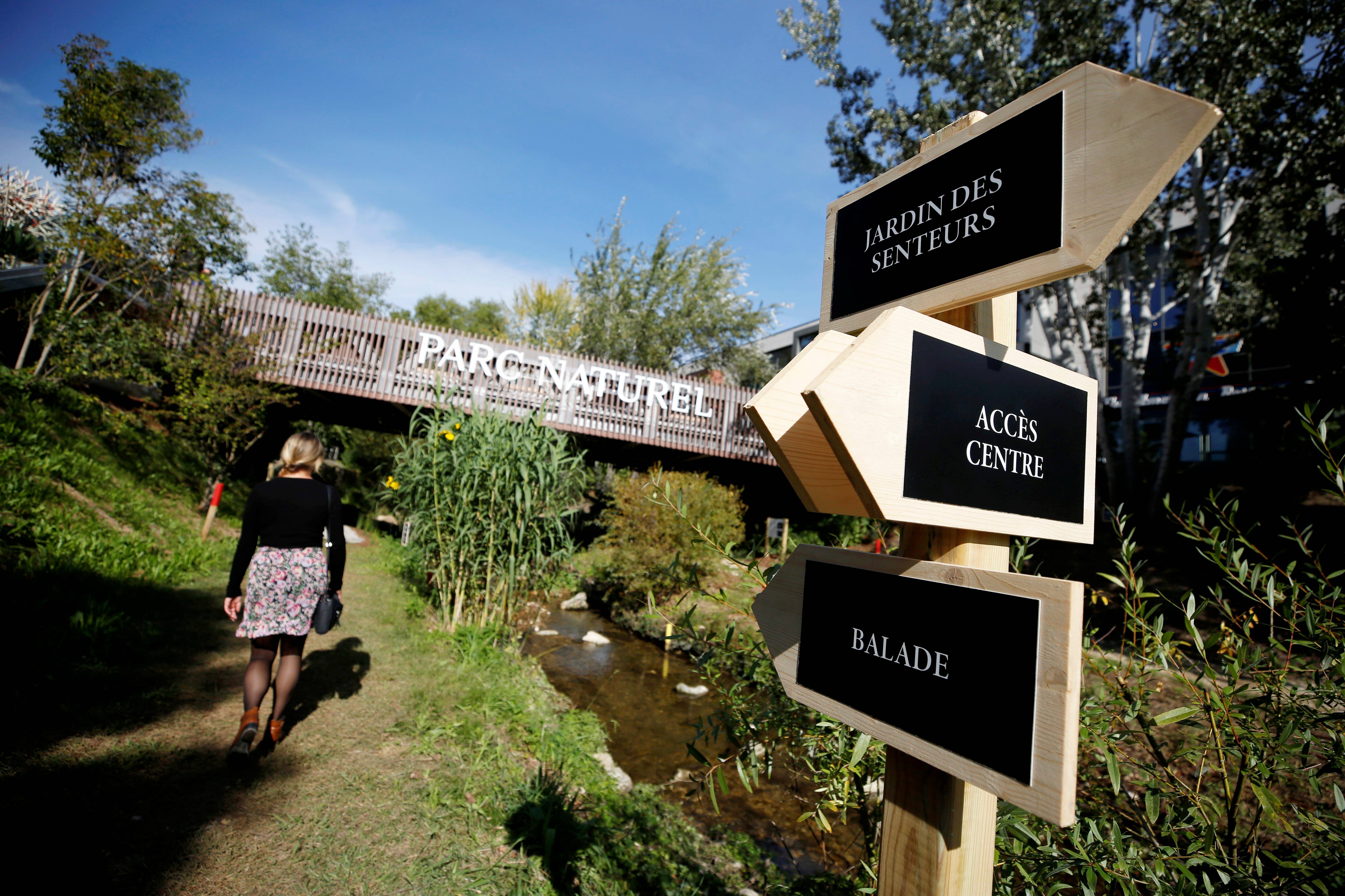 Stabilisation des berges, cheminement piéton, approche pédagogique ...