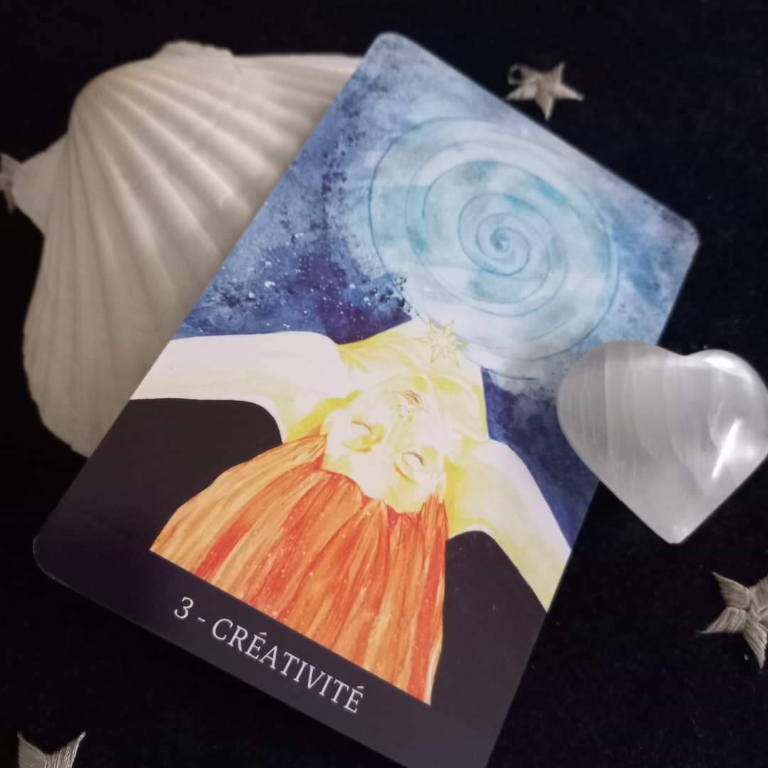 "Écrire cet oracle a été ma voie de guérison": une Azuréenne raconte ...