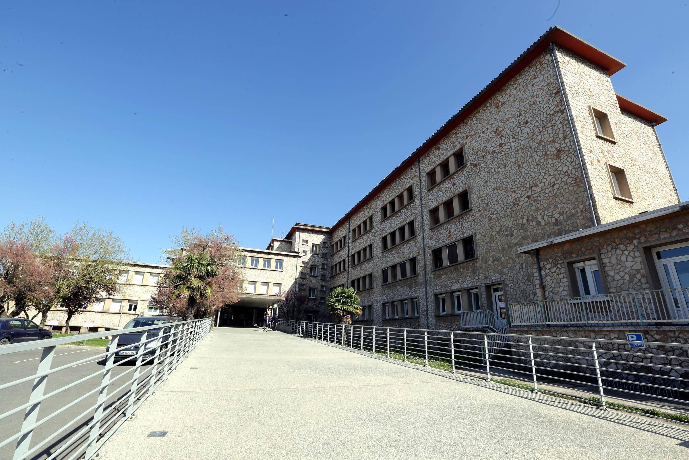 En piteux état, l'hôpital Brignoles-Le Luc a entamé des travaux d ... En piteux état, l'hôpital Brignoles-Le Luc a entamé des travaux d ...