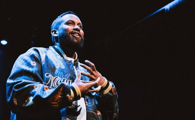 "Je ne comptais plus remonter sur scène": l’humoriste Kevin Razy de ...