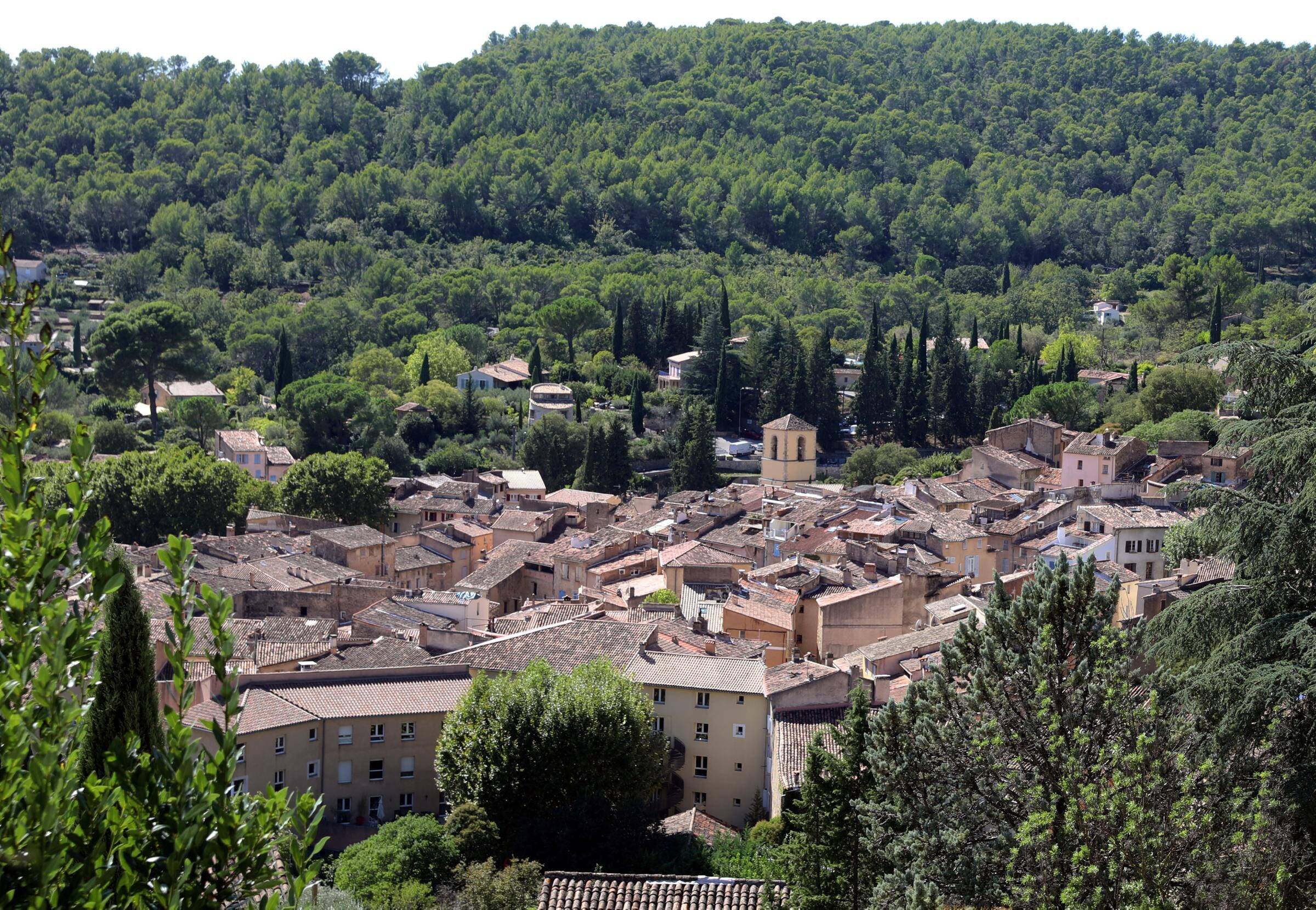 C'est officiel: Cotignac intègre le cercle des plus beaux villages de ...