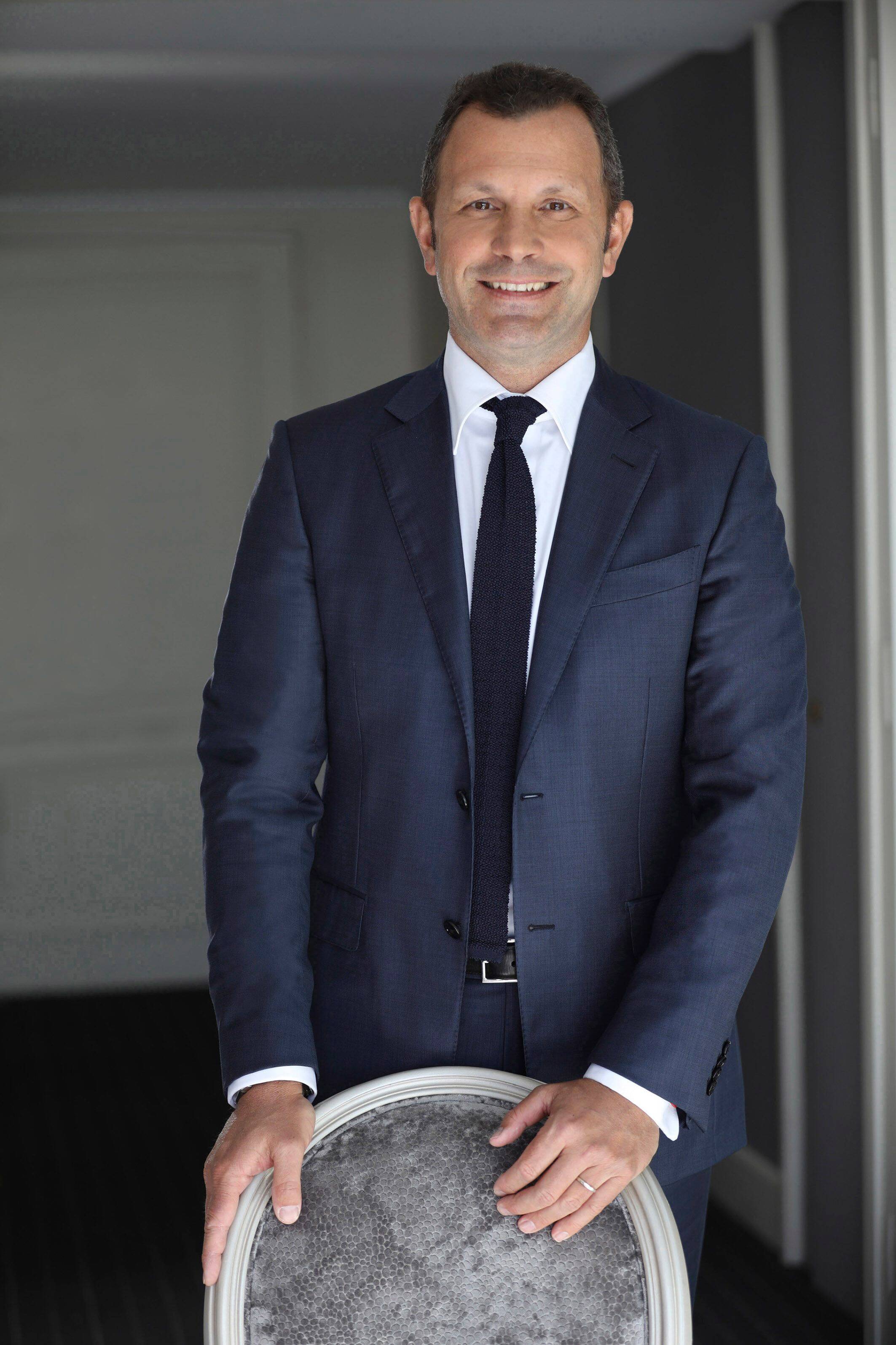 Pierre-Louis Renou à la tête du Carlton Cannes - Nice-Matin