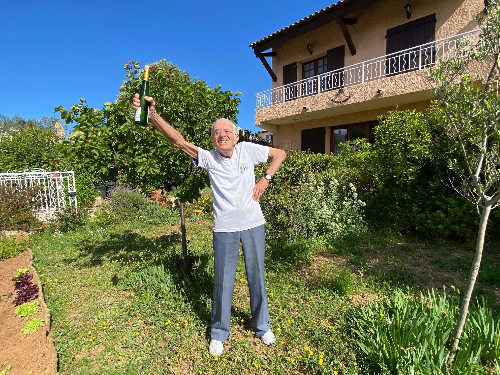 À 92 ans, ce Varois va porter la flamme olympique: rencontre avec ...