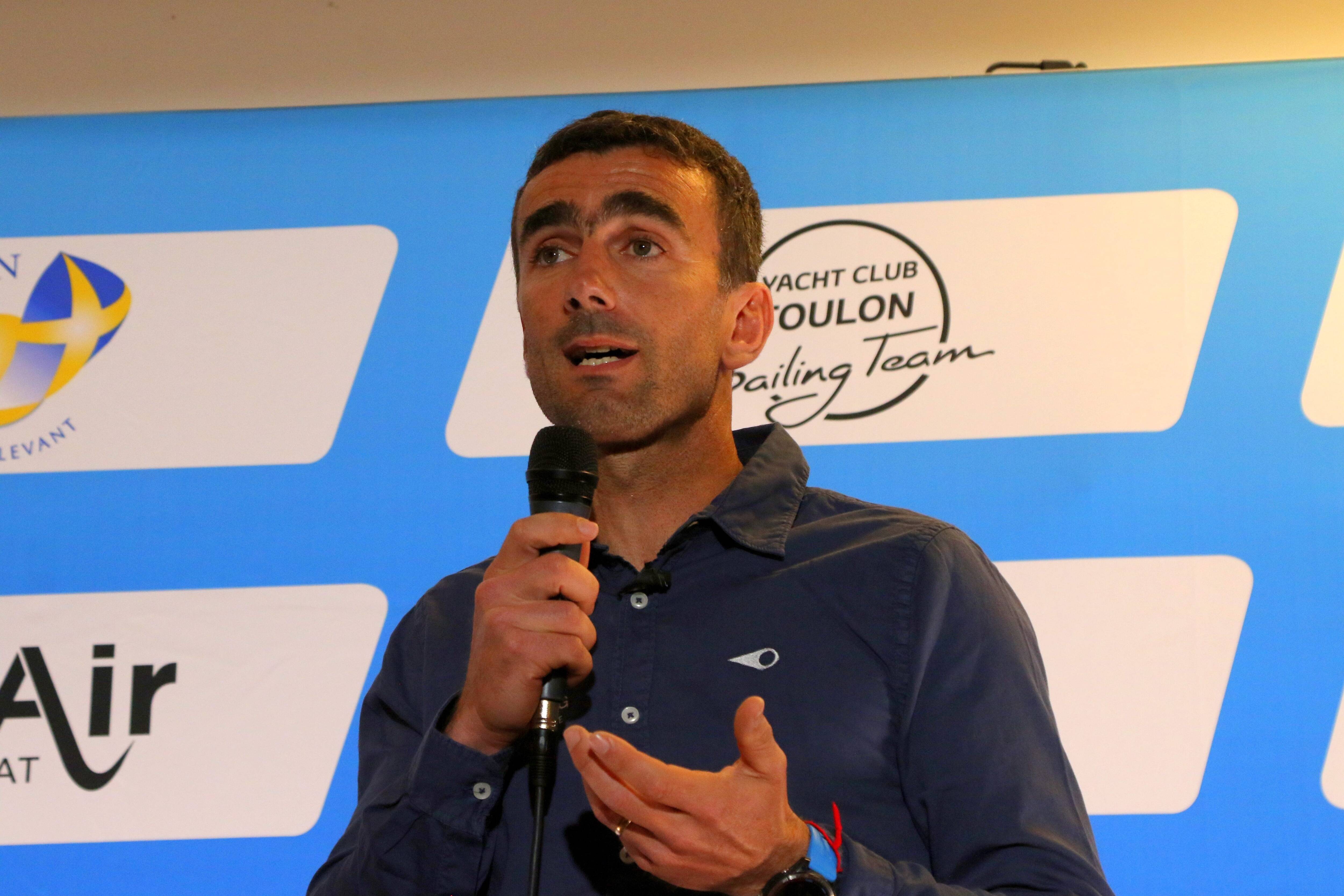 Parcourir 254 kilomètres sans voile, ni moteur: le défi du Toulonnais Erwan Jauffroy - Nice-Matin