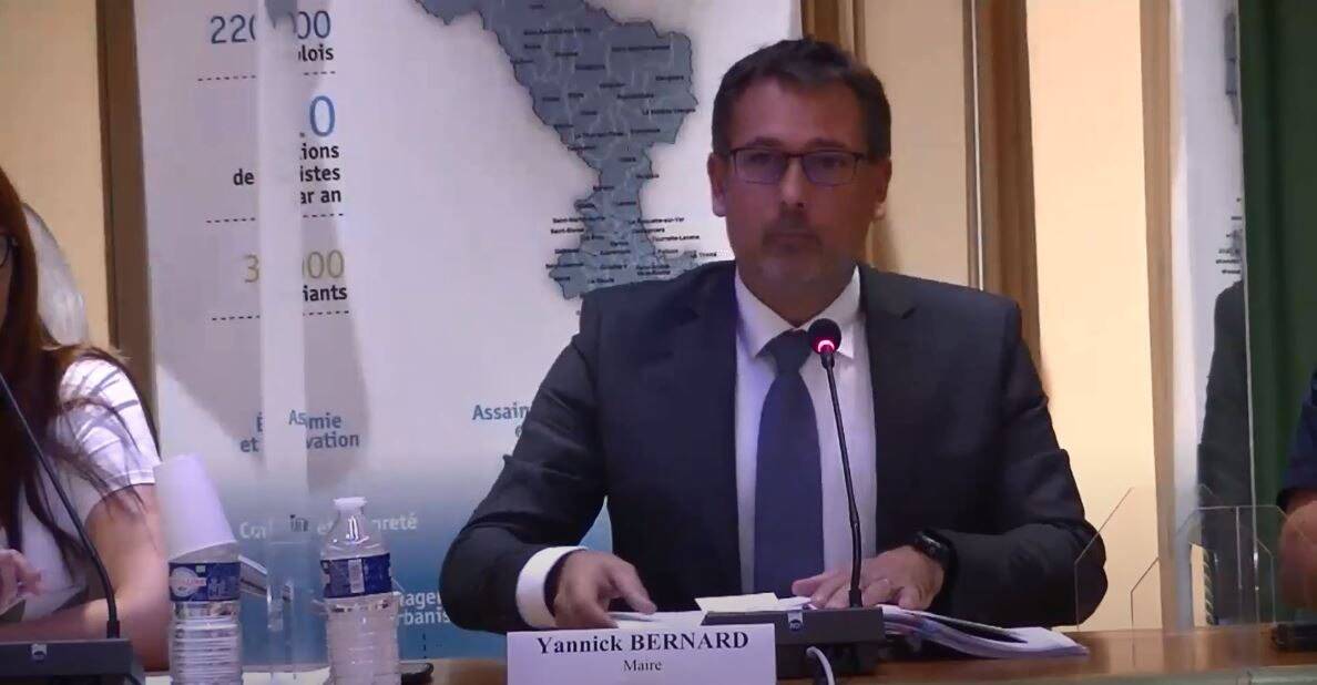 L’ex-maire de Carros Charles Scibetta quitte le conseil municipal en ...