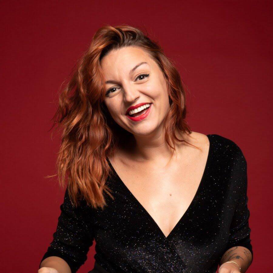 L'humoriste varoise Laura Calu se livre avant de donner son premier ...